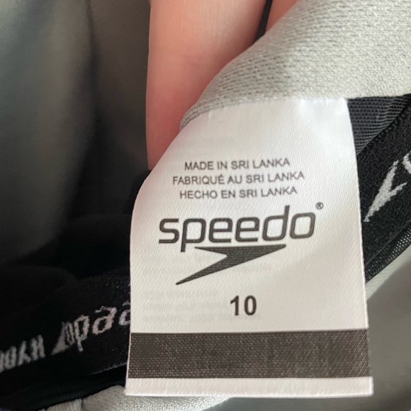 Speedo | Swim | Speedo Navy Blue One Piece Bathing Suits Size Nwt ...